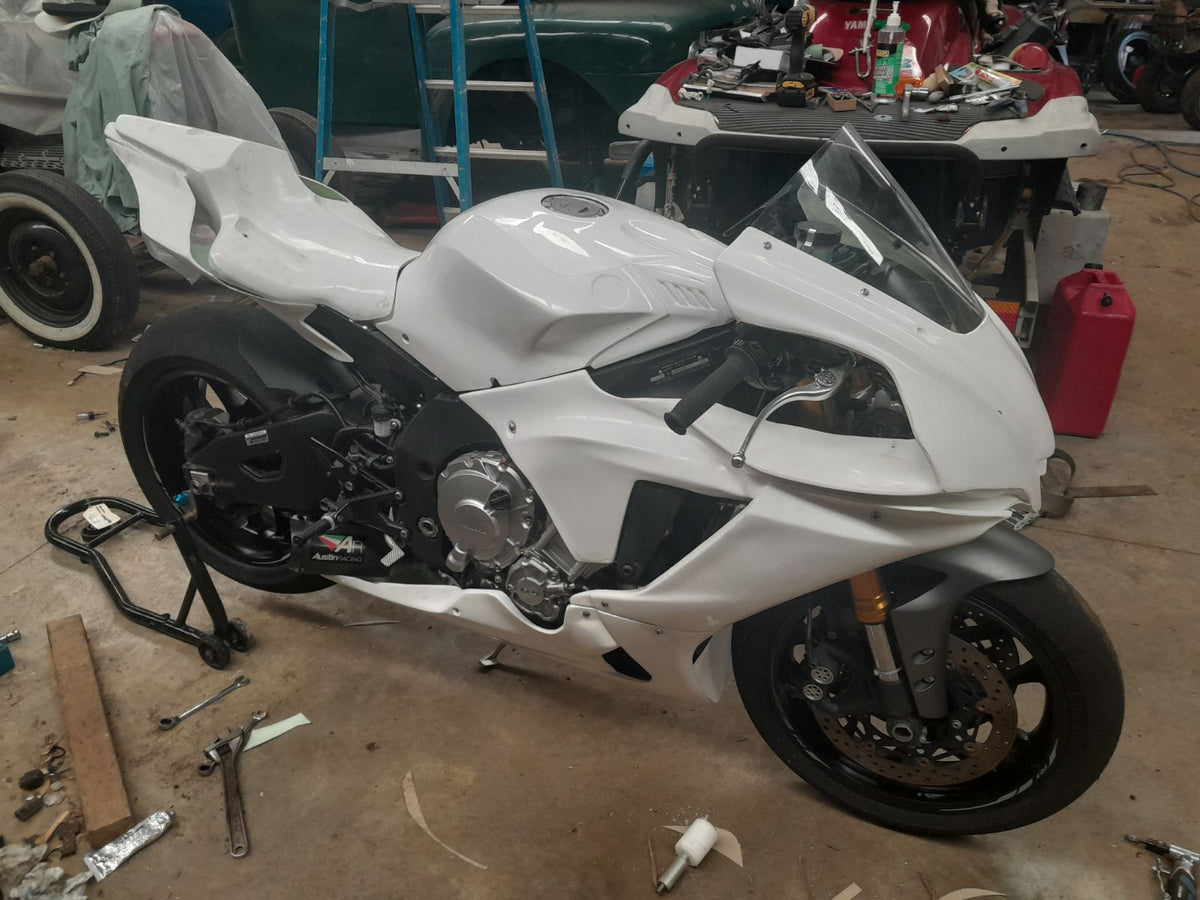 Custom Design For Yamaha R1 2020-2023 Fiberglass Race Fairing Track Fairing